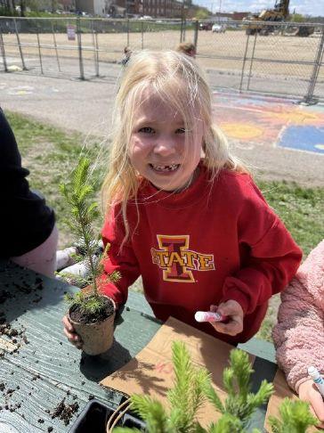 First Graders Go Green with Annual Tree Planting Program | decorahnews ...