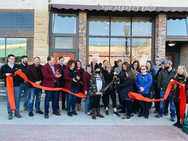 The Perfect Edge has new owners | decorahnews.com Posted Friday, April 1st